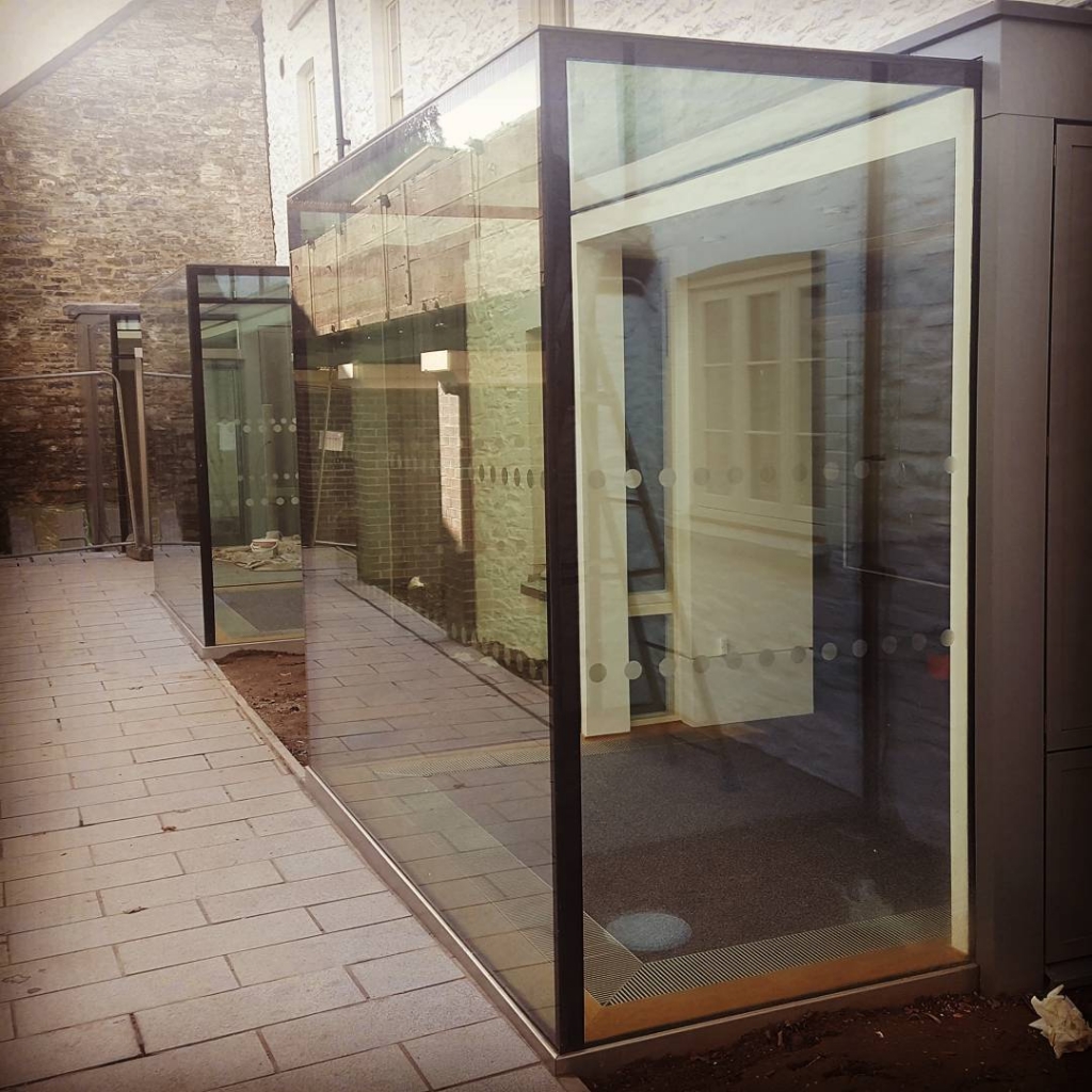 Veon Glass | Bespoke Structural Glass Solutions – A structural glass ...