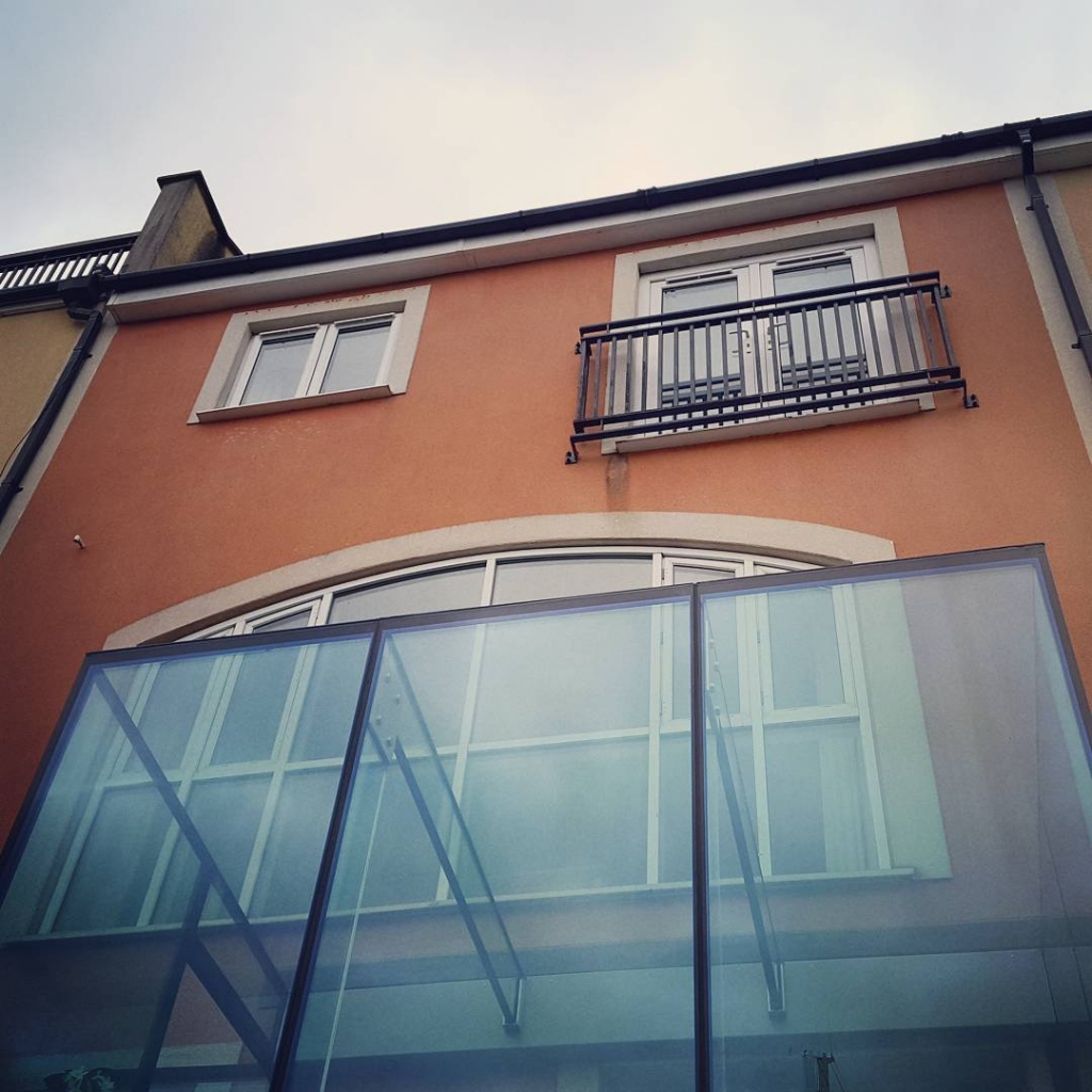 Veon Glass | Bespoke Structural Glass Solutions – A structural glass ...